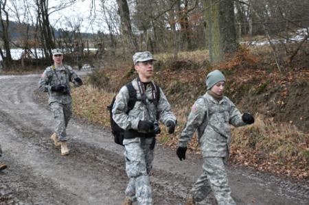Encore des photos de la Marche commémorative de la 82ème Airborne (La ...