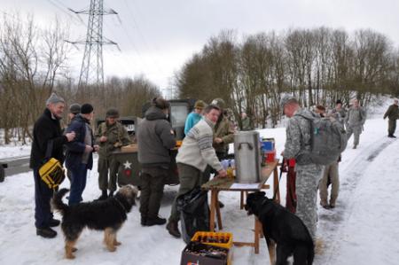 Encore des photos de la Marche commémorative de la 82ème Airborne (La ...