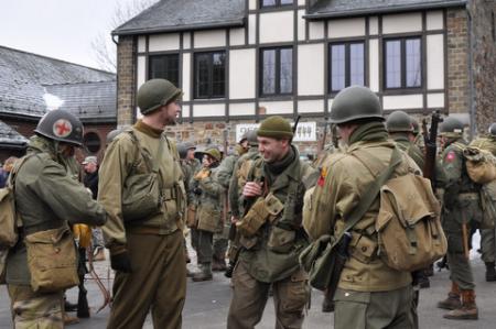 Encore des photos de la Marche commémorative de la 82ème Airborne (La ...